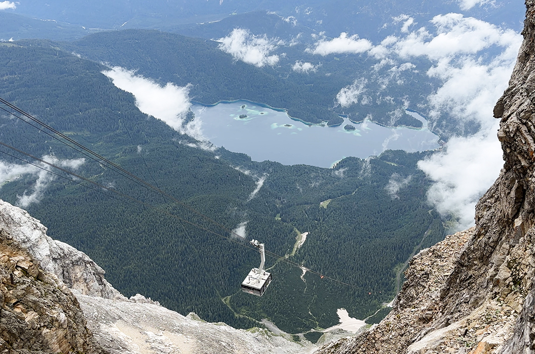 Must do: Naar de top van de Zugspitze. Info + insider-tips